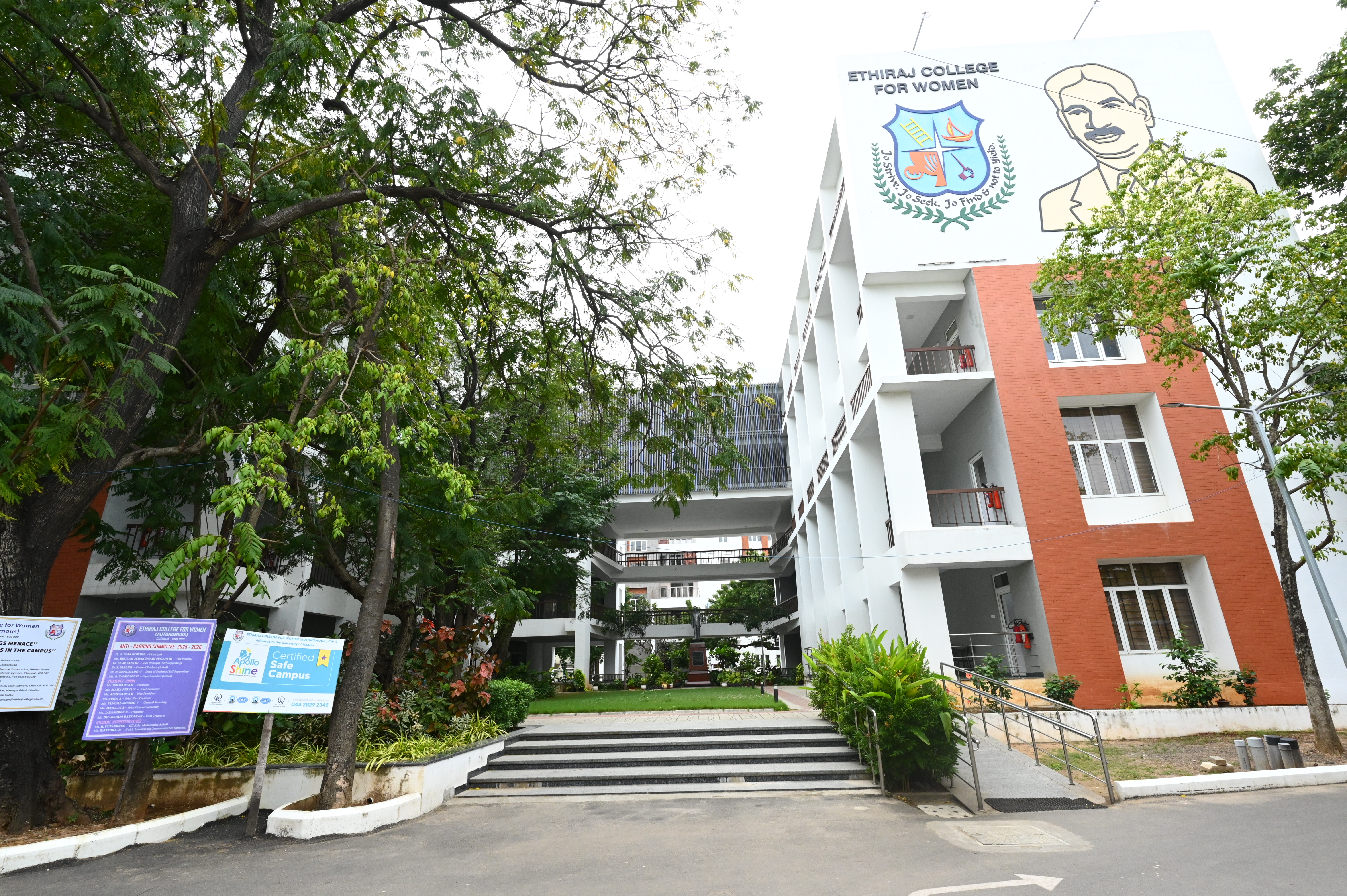 Ethiraj College